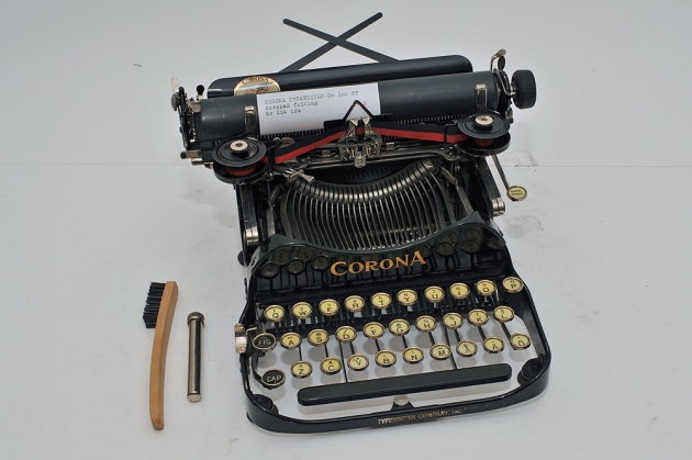 1919 Corona 3 on the Typewriter Database