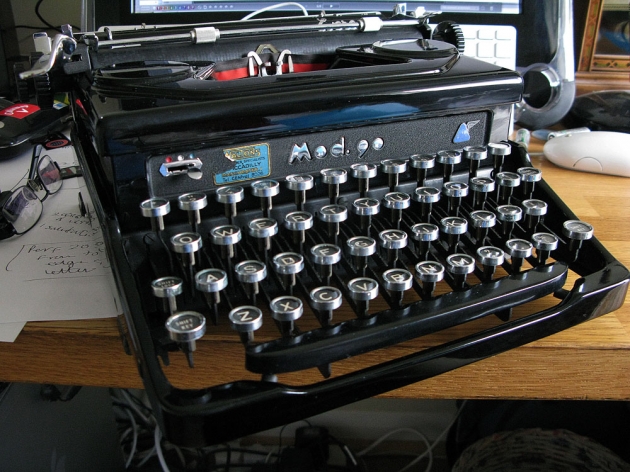 1951 Everest 90 on the Typewriter Database