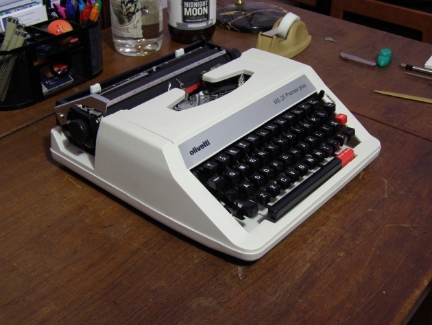2006 Olivetti MS 25 Premier plus on the Typewriter Database