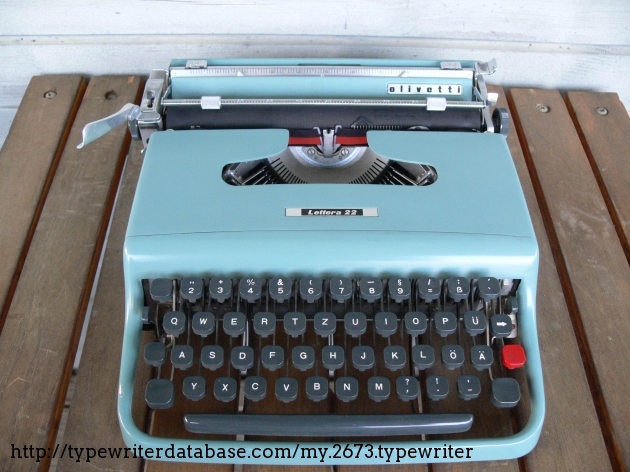 1950 Olivetti Lettera 22 on the Typewriter Database