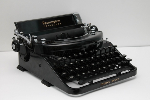 1935 Remington Noiseless 7 on the Typewriter Database