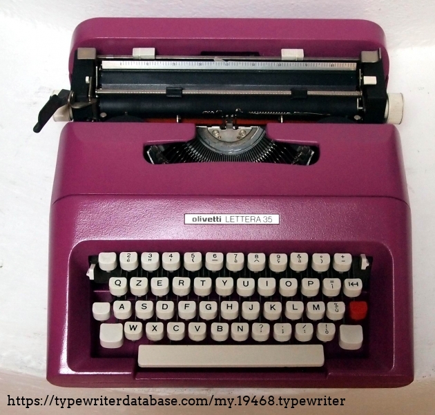 197x Olivetti Lettera 35 on the Typewriter Database