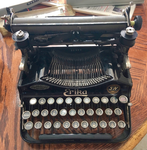 1922 Erika 2 on the Typewriter Database