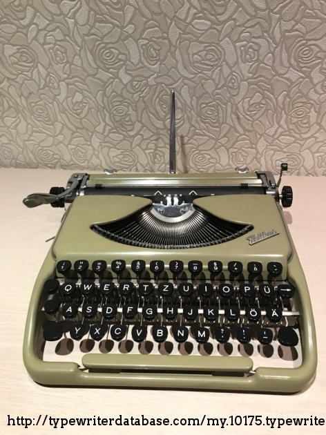 1955 Groma Kolibri on the Typewriter Database