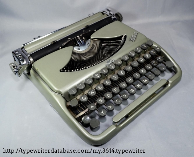 1958 Groma Kolibri on the Typewriter Database