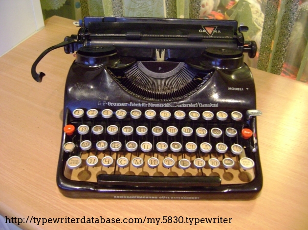 1944 Groma Modell T on the Typewriter Database