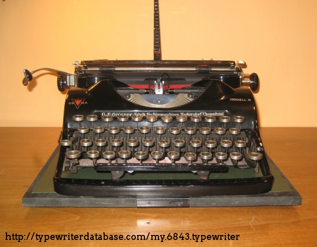 1950 Groma Modell N on the Typewriter Database