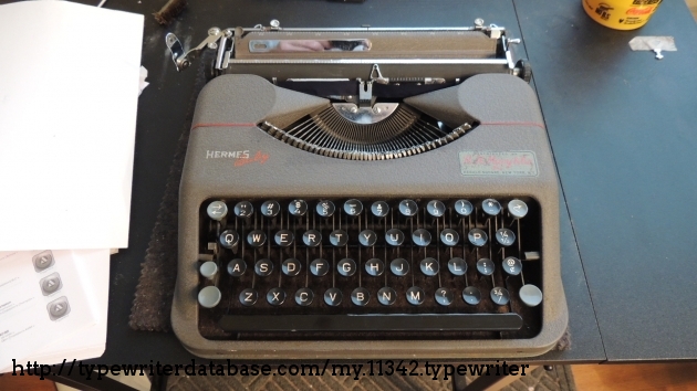 1945 Hermes Baby on the Typewriter Database