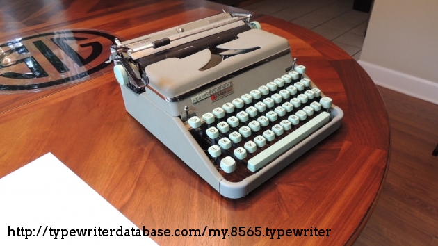 1959 Hermes 2000 on the Typewriter Database