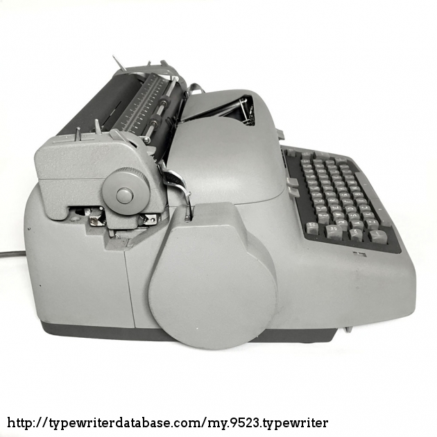 1954 IBM Model B Executive on the Typewriter Database