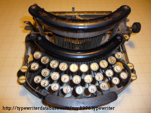 1915 Imperial B on the Typewriter Database