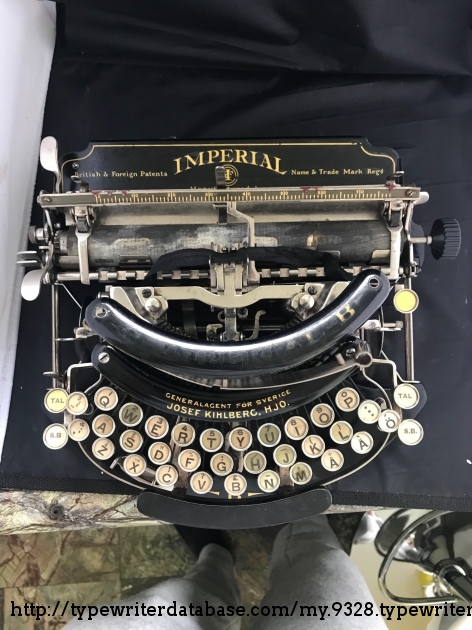 1915 Imperial B on the Typewriter Database