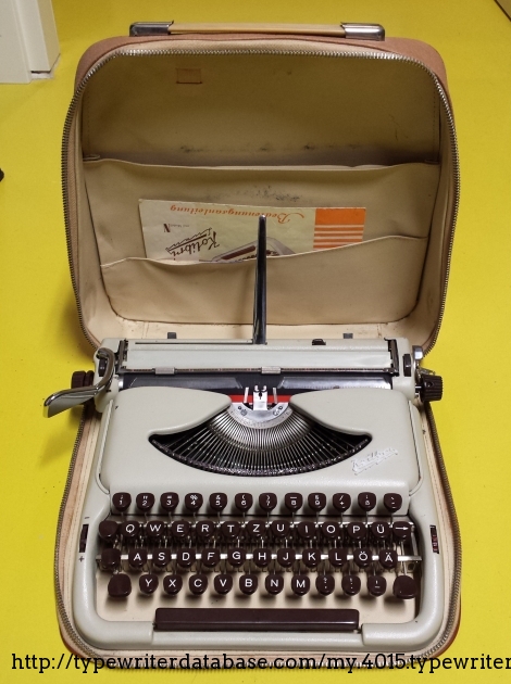1961 Groma Kolibri Luxus on the Typewriter Database