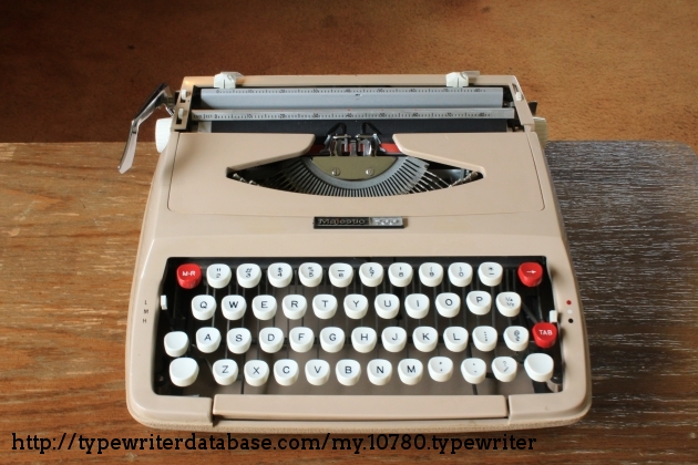 1966 Majestic (SCM) 700 on the Typewriter Database