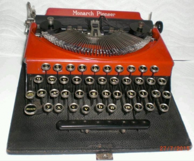 1932 Remington Monarch Pioneer on the Typewriter Database