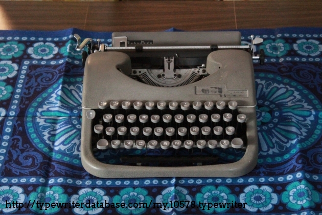 1956 Oliver Courier on the Typewriter Database