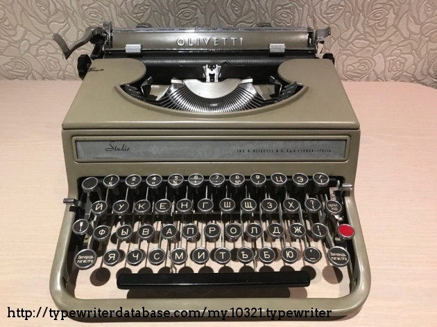 1951 Olivetti Studio 42 on the Typewriter Database