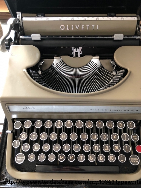 1942 Olivetti Studio 42 on the Typewriter Database