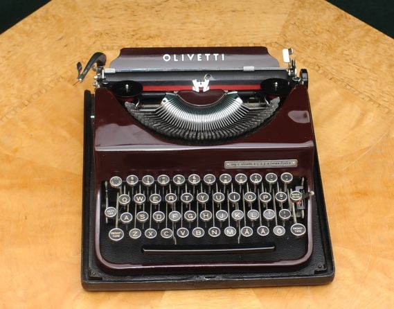 1949 Olivetti MP1 Invicta on the Typewriter Database