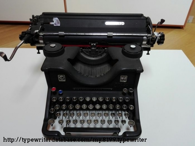 1942 Olivetti M40 on the Typewriter Database