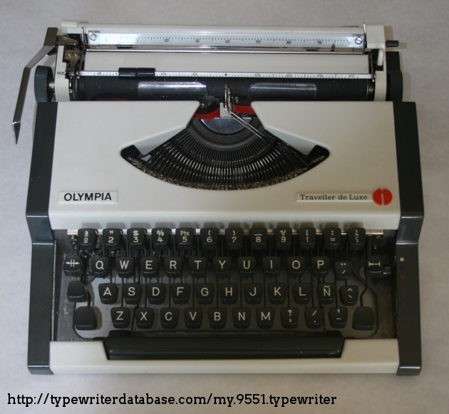 198x Olympia Traveller de Luxe on the Typewriter Database