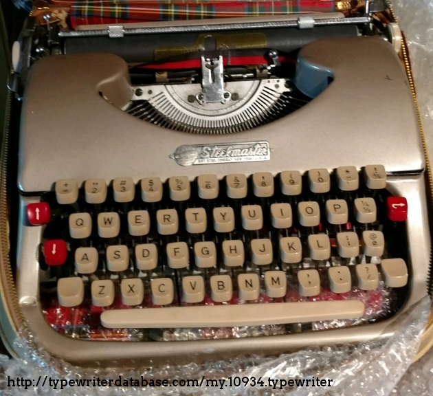 195X Steelmaster (Patria) Portable on the Typewriter Database