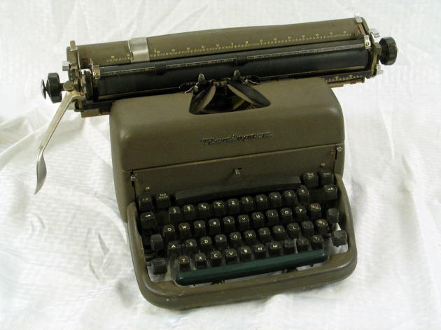 1950 Remington Super-Riter on the Typewriter Database