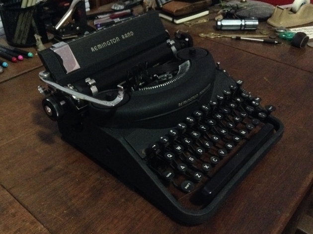 1948 Remington Noiseless 7 on the Typewriter Database