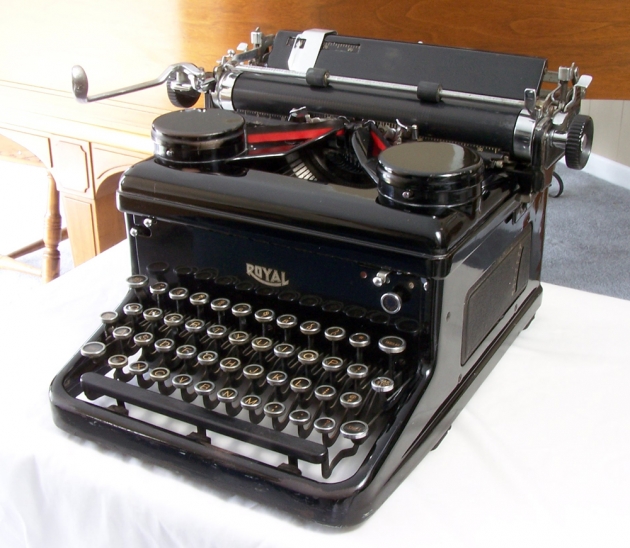 1936 Royal KHM on the Typewriter Database