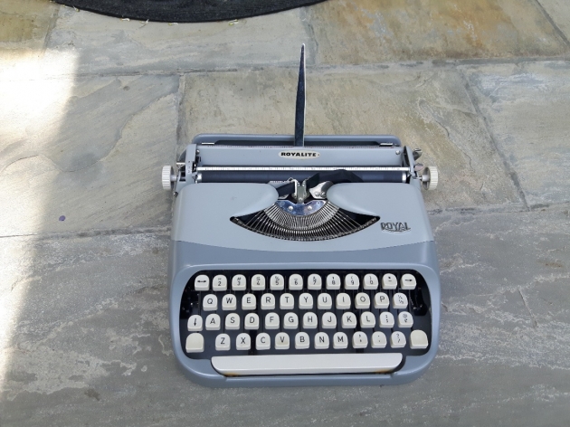 1960 Royal Royalite on the Typewriter Database