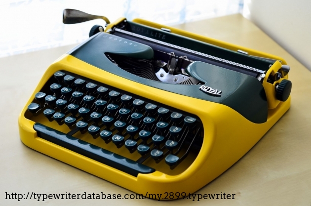 1957 Royal Royalite on the Typewriter Database