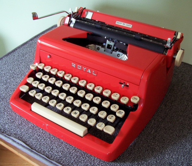 1956 Royal Quiet De Luxe on the Typewriter Database