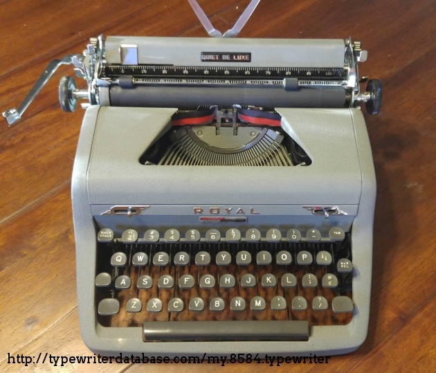 1952 Royal Quiet De Luxe on the Typewriter Database