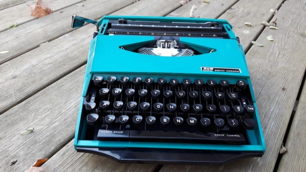 1972 Smith Corona Super G on the Typewriter Database