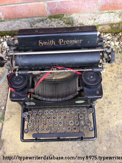 1929 Smith Premier 50 on the Typewriter Database