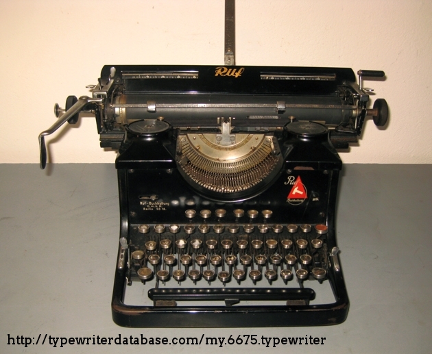 1939 Triumph Standard 12 on the Typewriter Database