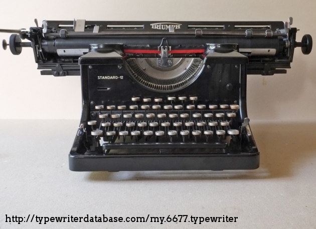 1942 Triumph Standard 12 on the Typewriter Database