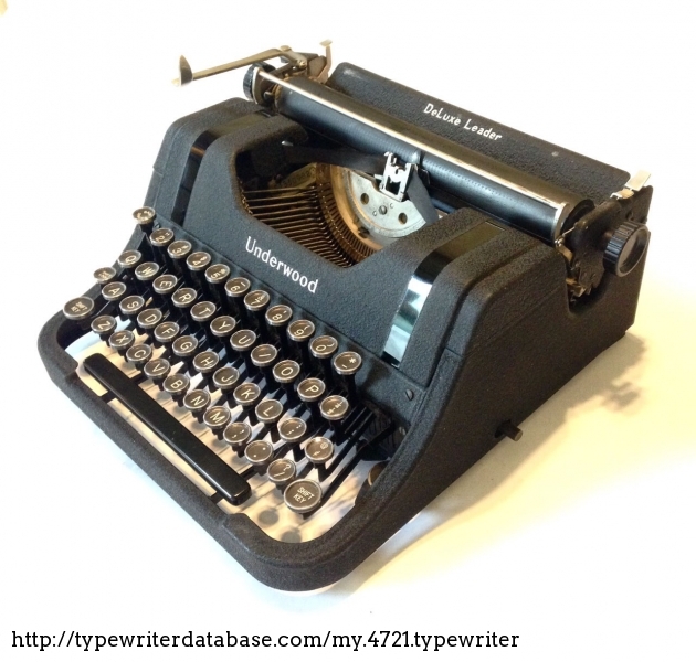 1940 Underwood DeLuxe Leader on the Typewriter Database