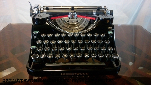 1936 Underwood Champion on the Typewriter Database