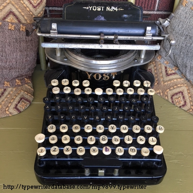 1895 Yost 4 on the Typewriter Database