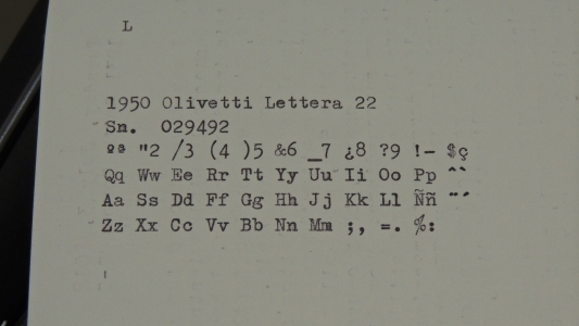 1950 Olivetti Lettera 22 on the Typewriter Database